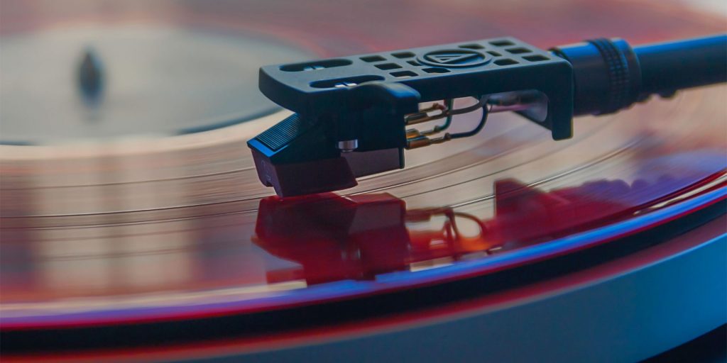How to Connect a Turntable to Your Wireless Bluetooth Speaker