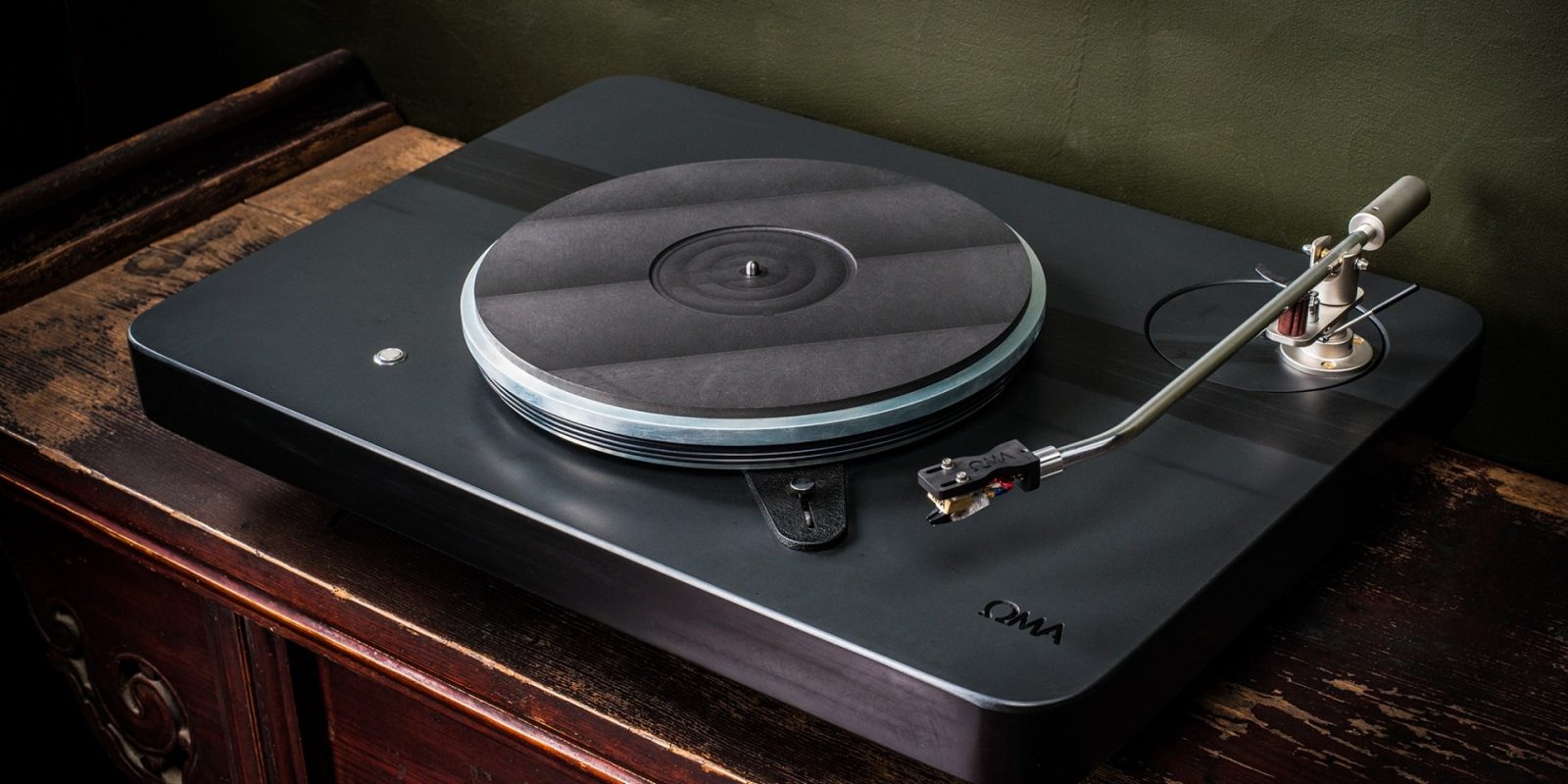 How to Connect a Turntable to Your Wireless Bluetooth Speaker